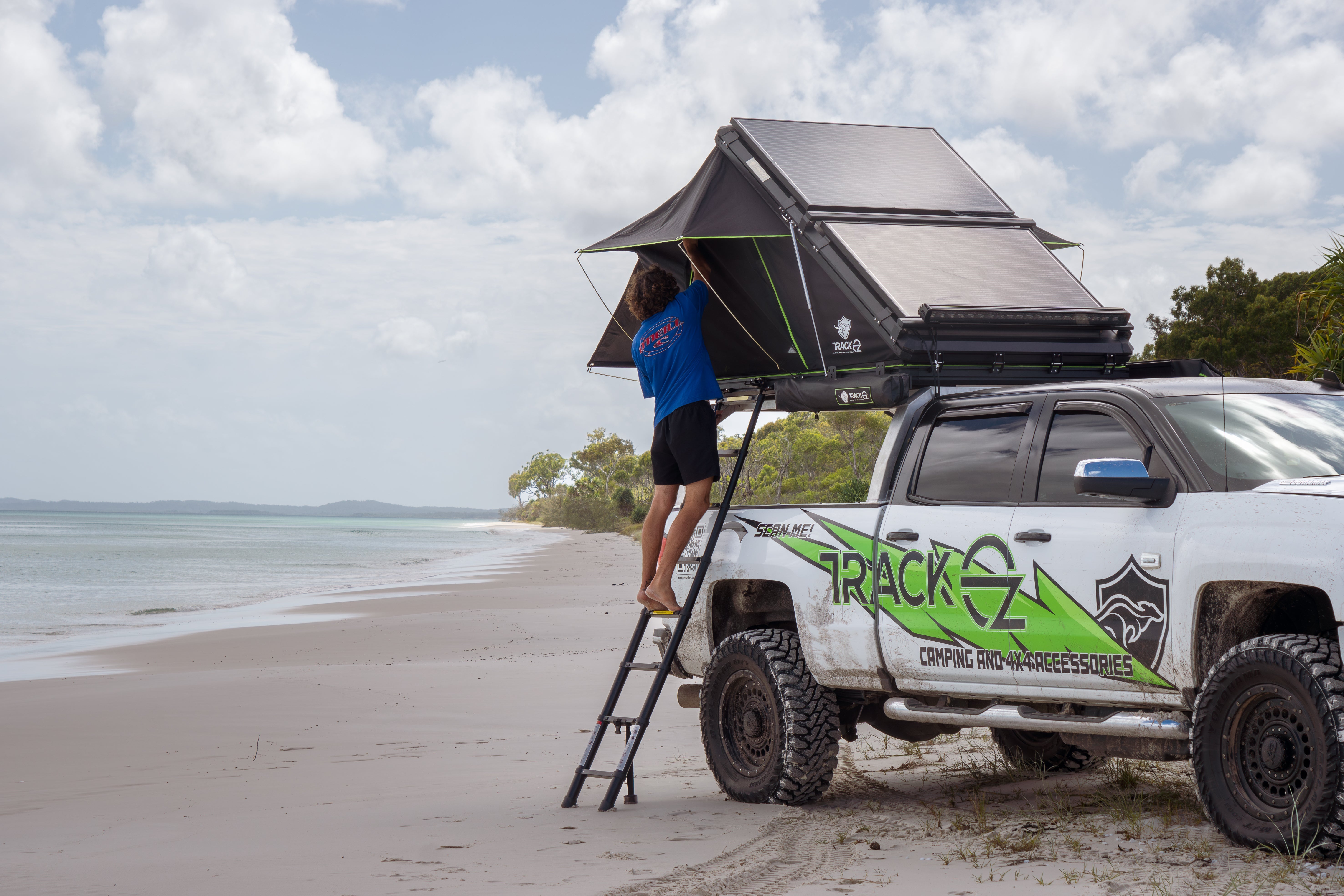 Best Rooftop Tents in Australia - Light & Commutable – TrackOz